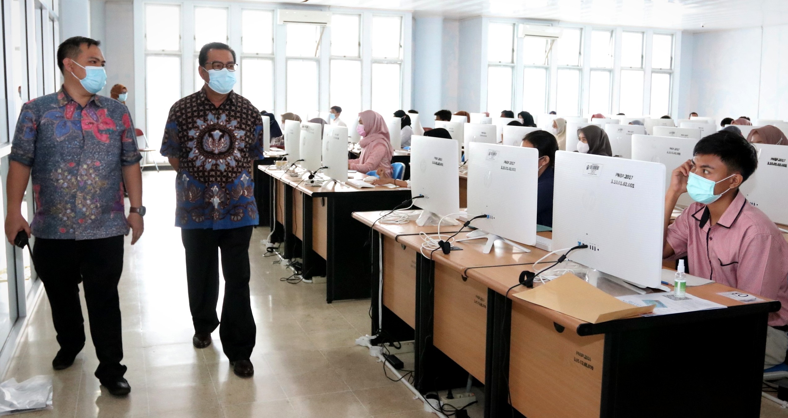 Rektor Tinjau Pelaksanaan UTBK-SBMPTN 2021 | UNIVERSITAS BENGKULU Rektor Tinjau Pelaksanaan UTBK-SBMPTN 2021 | UNIVERSITAS BENGKULU