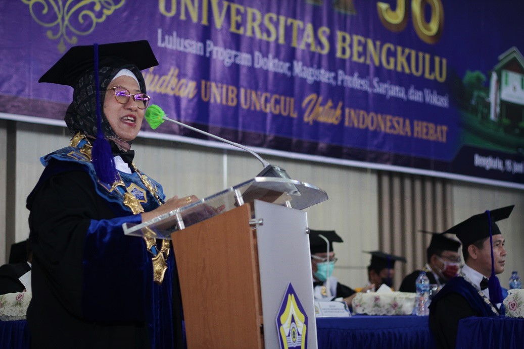 Wisuda Ke-98, UNIB Tambah 687 Lulusan | UNIVERSITAS BENGKULU