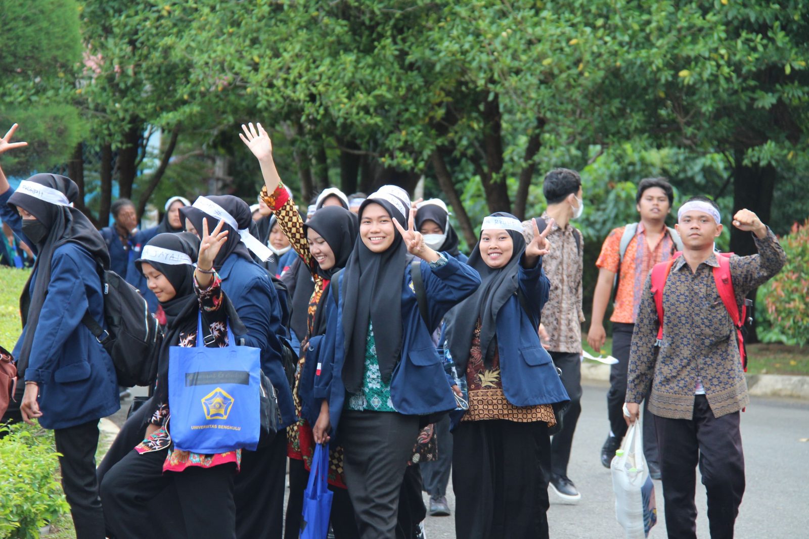 Ribuan Mahasiswa Demo ke Rektorat UNIB | UNIVERSITAS BENGKULU
