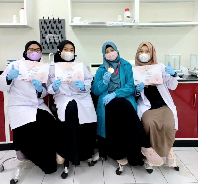 Mahasiswa UNIB Raih Gold Medal Pada Ajang WICE 2022 di Malaysia | UNIVERSITAS BENGKULU