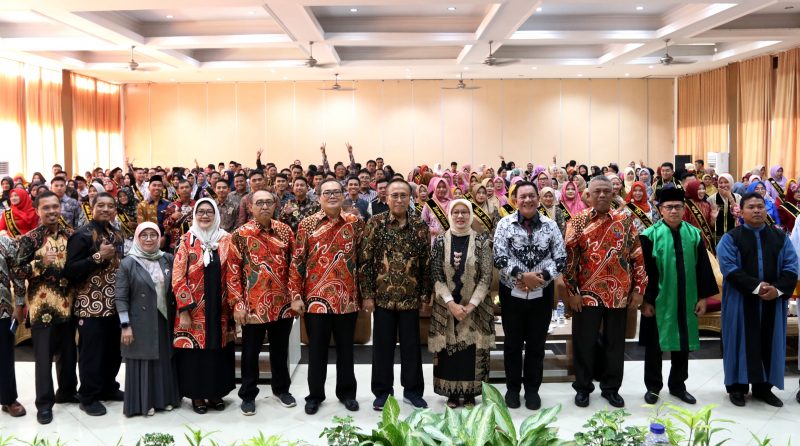 FKIP UNIB Gelar Pengukuhan dan Sumpah Profesi 672 Guru Profesional ...