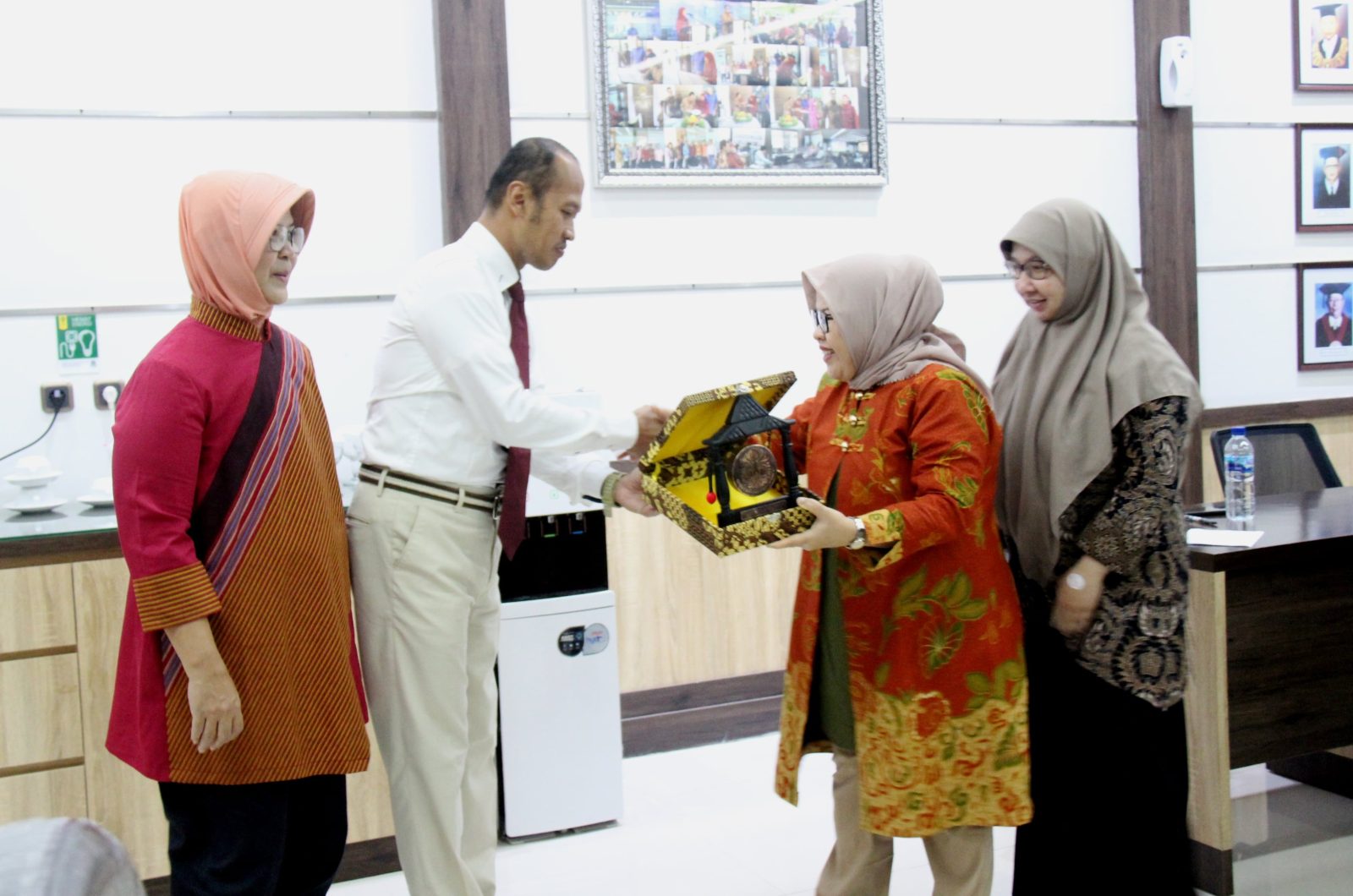Magister Kenotariatan FH UNIB Studi Banding ke UI dan UGM | UNIVERSITAS ...