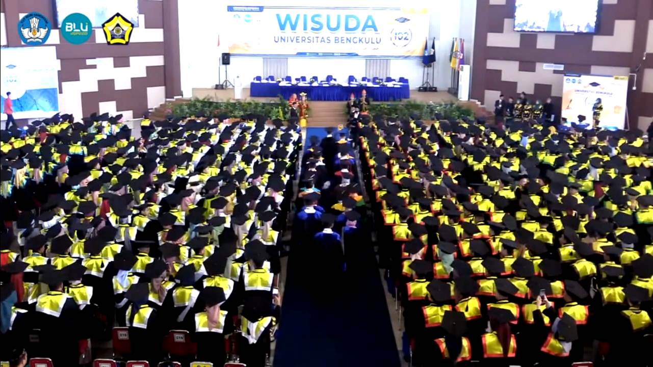 Wisuda Ke-102, UNIB Tambah 648 Lulusan | UNIVERSITAS BENGKULU