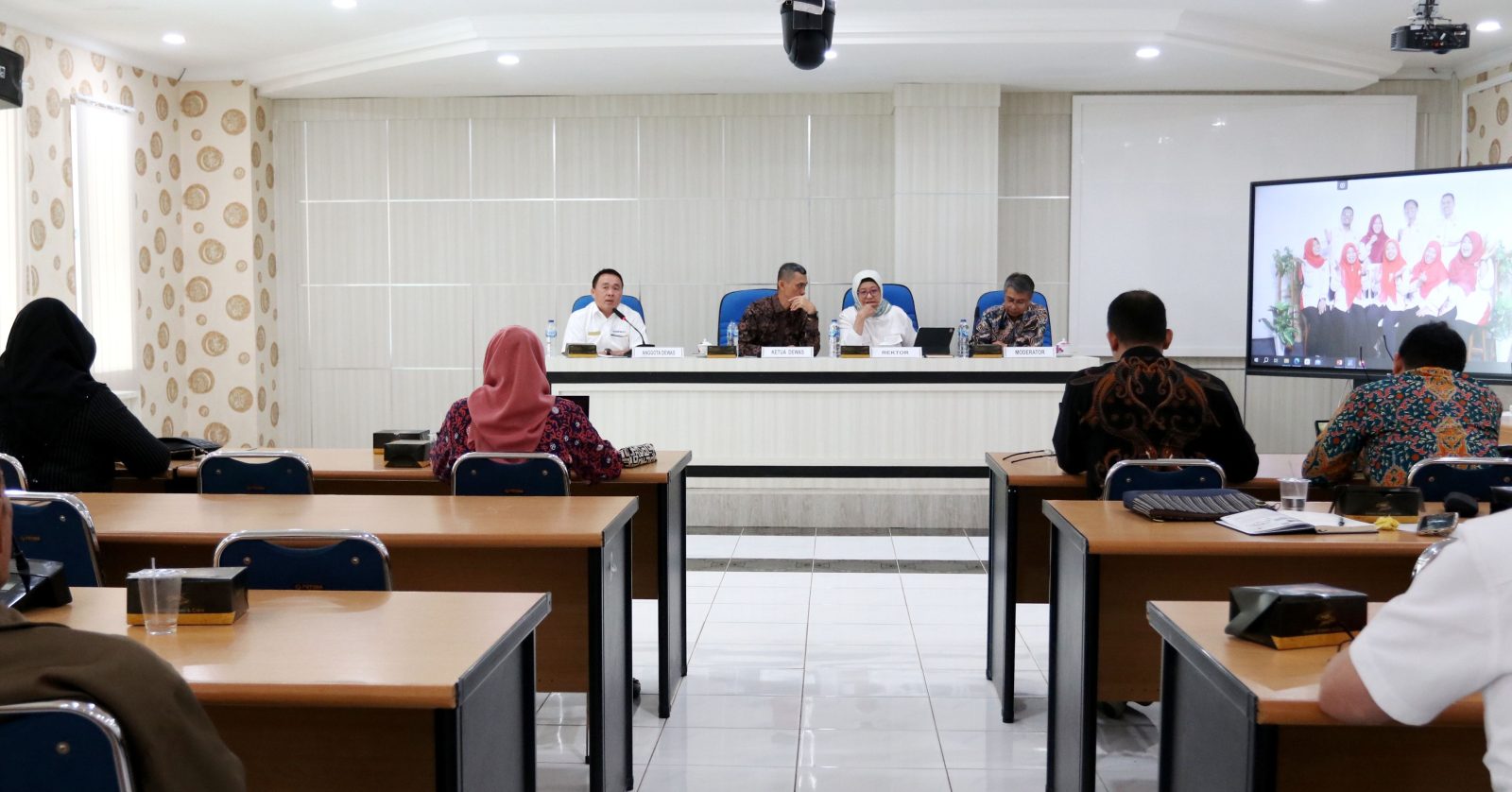 Dewas dan Pimpinan UNIB Gelar Rapat Bersama | UNIVERSITAS BENGKULU