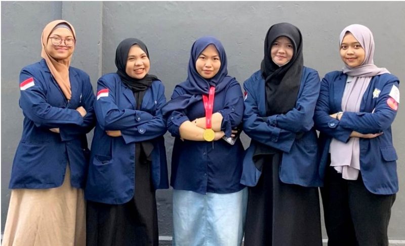 Mahasiswa UNIB Raih Medali Emas Ajang Internasional WICE 2023 | UNIVERSITAS BENGKULU