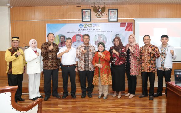 Seminar Peranan Notaris/PPAT Pasca UUCK dan Kuliah Umum Cyber Notary ...