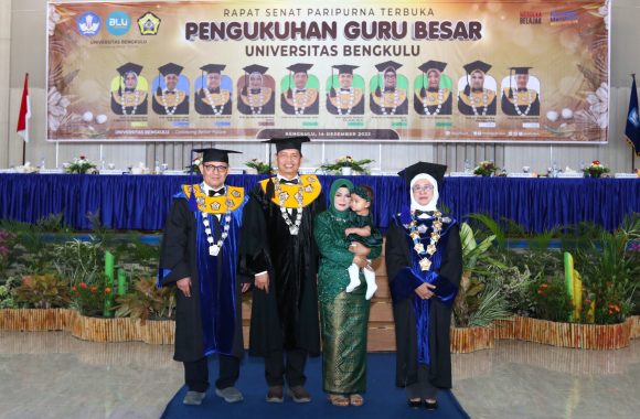 10 Guru Besar Dikukuhkan, Rektor : UNIB Semakin Cemerlang | UNIVERSITAS ...