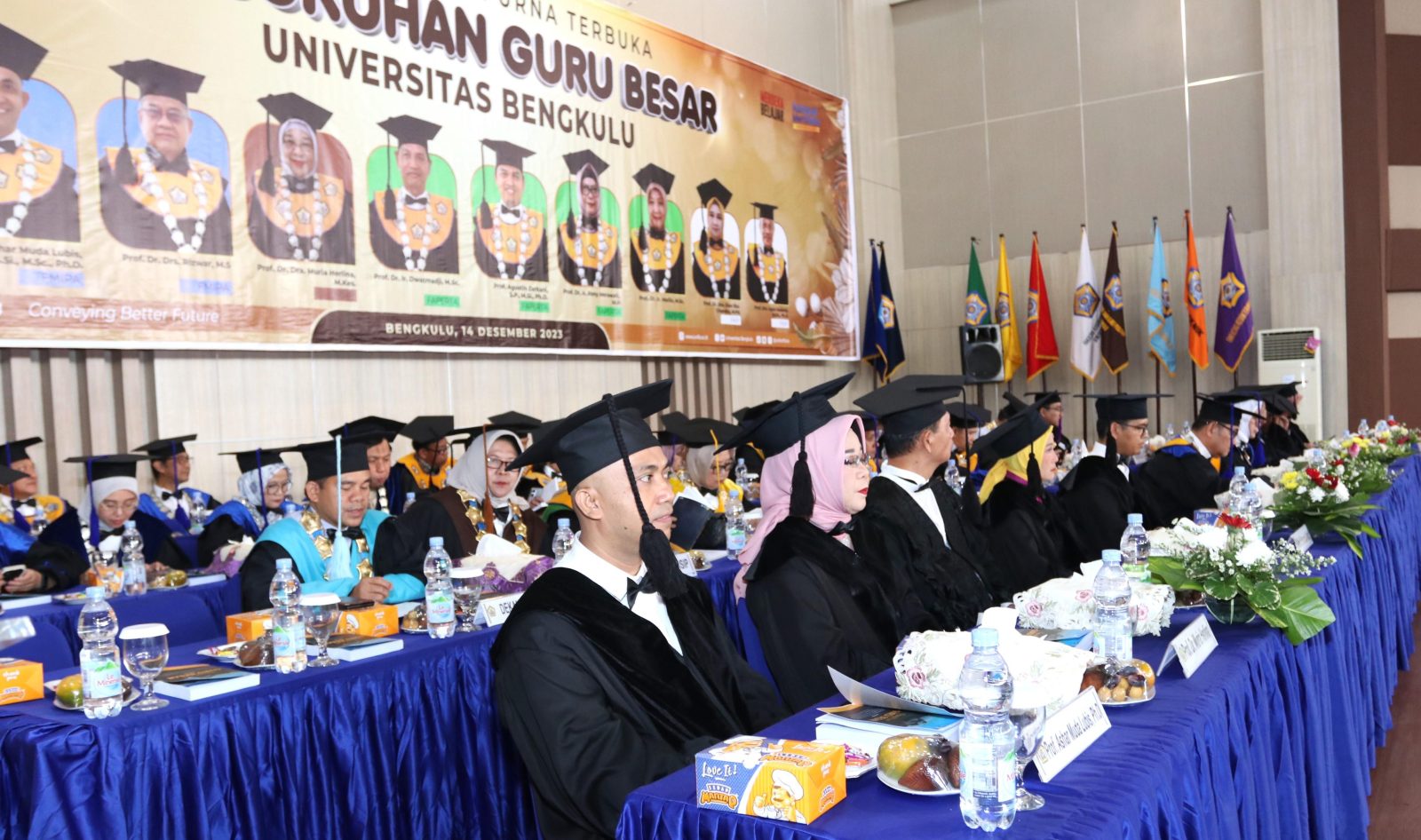 UNIB Tambah 10 Guru Besar, Dikukuhkan Serentak Oleh Rektor ...