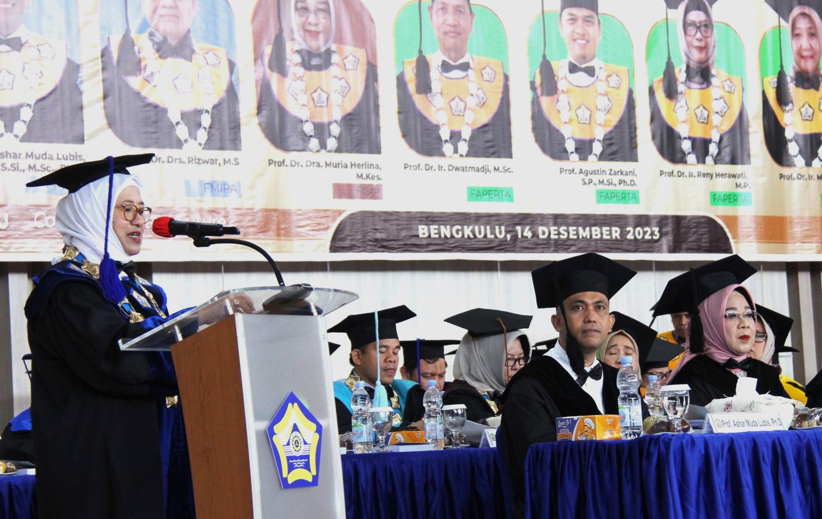 10 Guru Besar Dikukuhkan, Rektor : UNIB Semakin Cemerlang | UNIVERSITAS ...