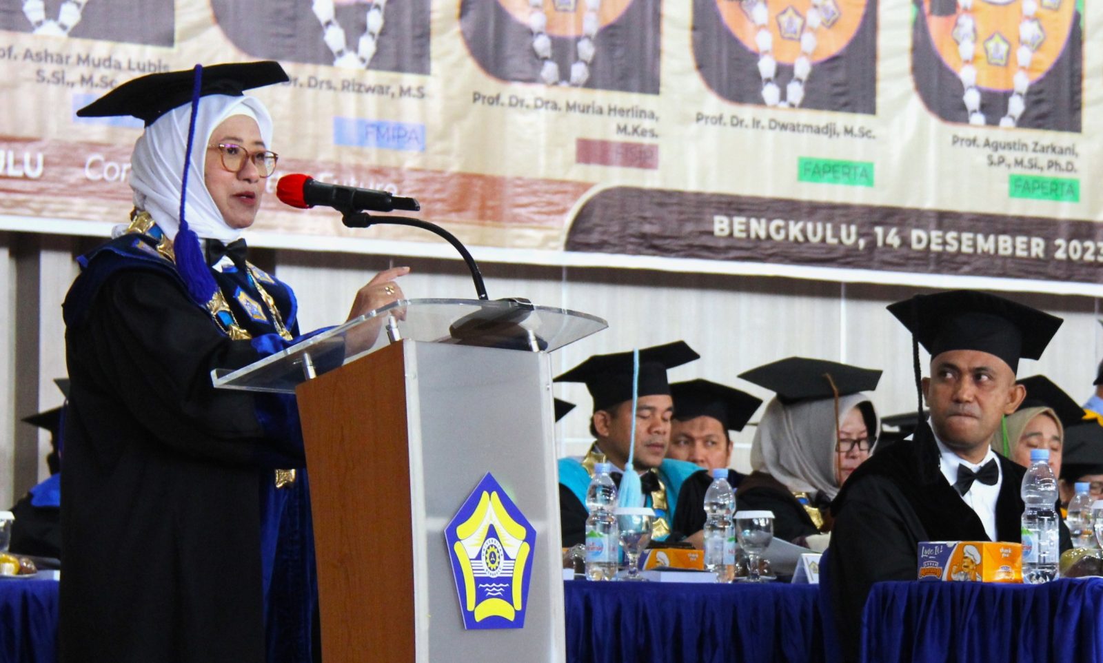 10 Guru Besar Dikukuhkan, Rektor : UNIB Semakin Cemerlang | UNIVERSITAS ...