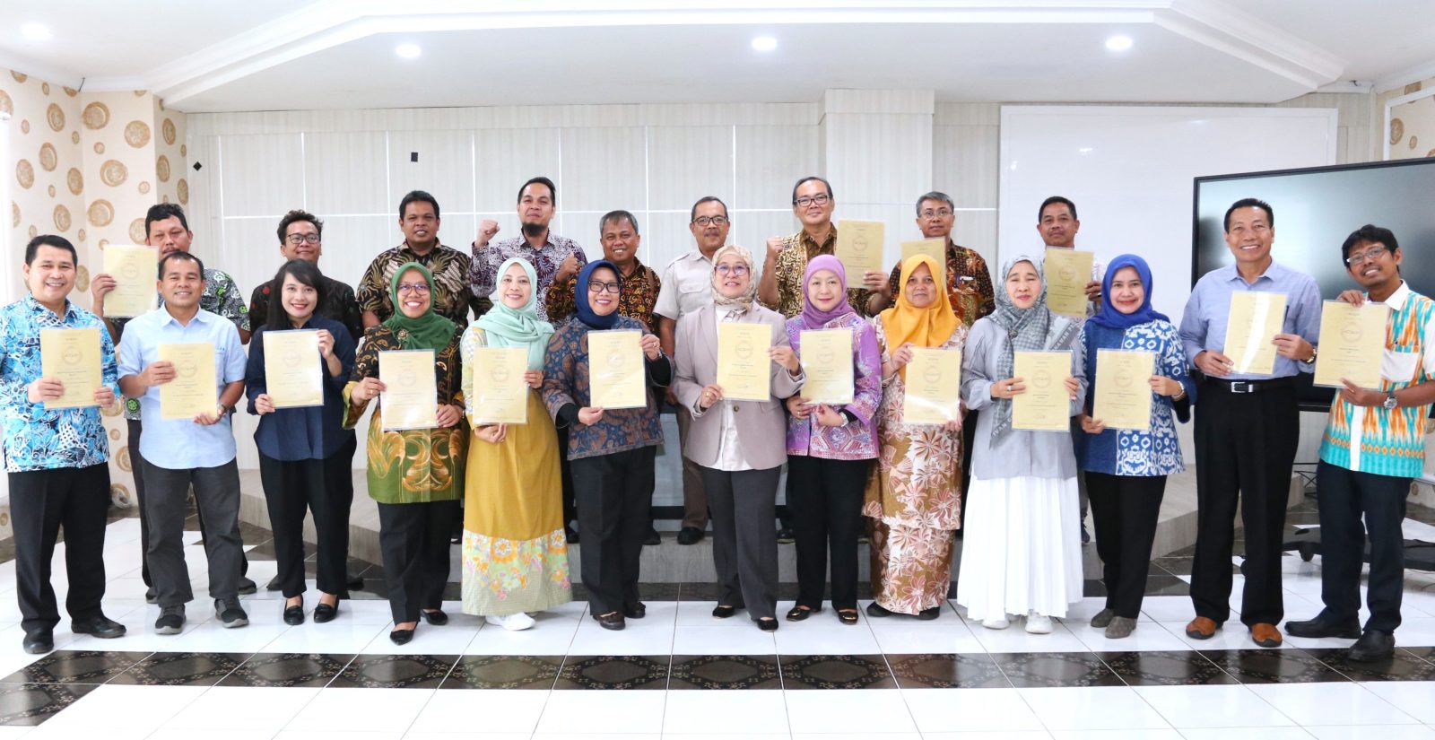 UNIB Jadi Universitas Pertama di Indonesia Yang Terakreditasi ...