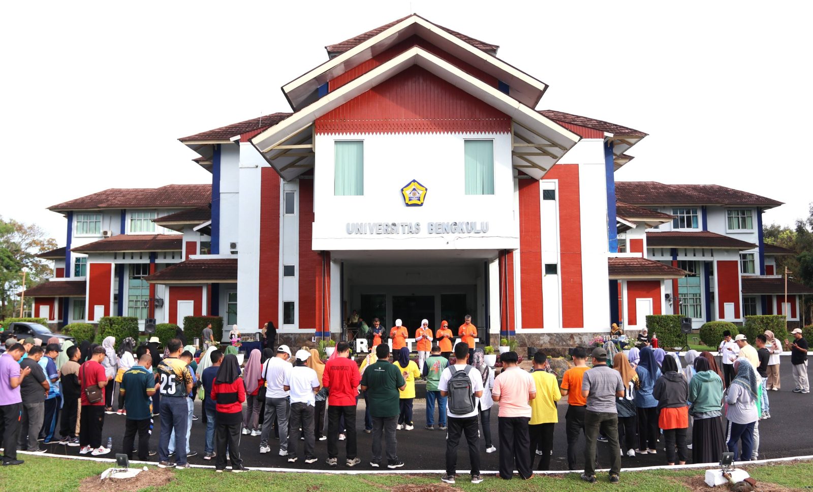 Gerbang Utama UNIB Diresmikan | UNIVERSITAS BENGKULU