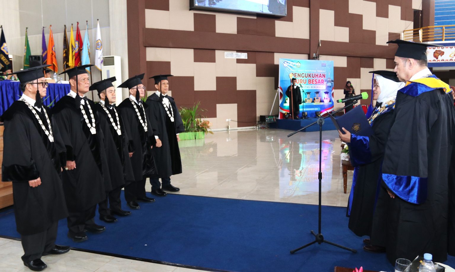 Unib Kukuhkan 5 Guru Besar Baru, Ini Profil Singkat dan Orasi Ilmiahnya ...