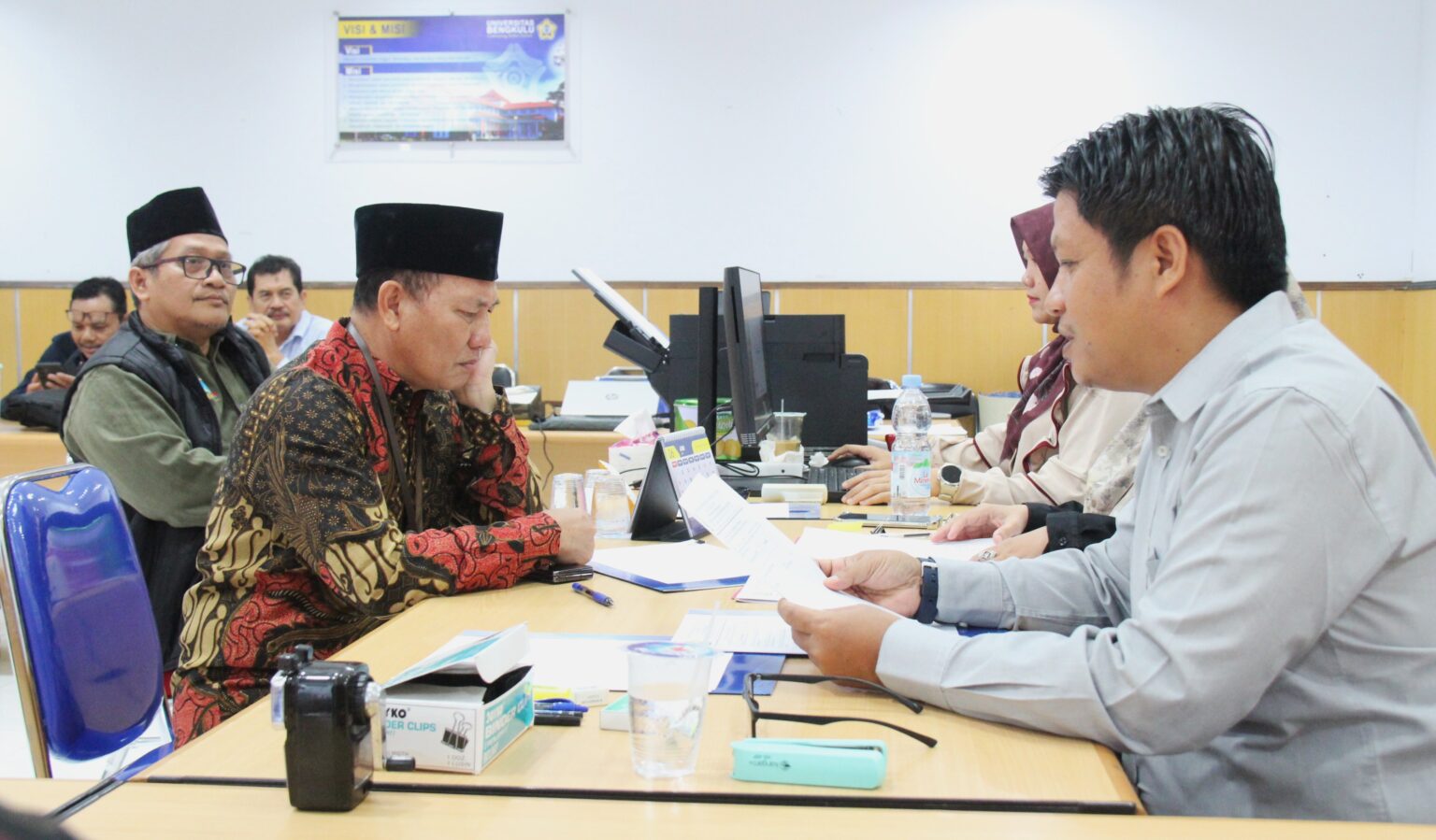 Pemilihan Rektor Unib, 5 Bakal Calon Kembalikan Formulir Pendaftaran ...